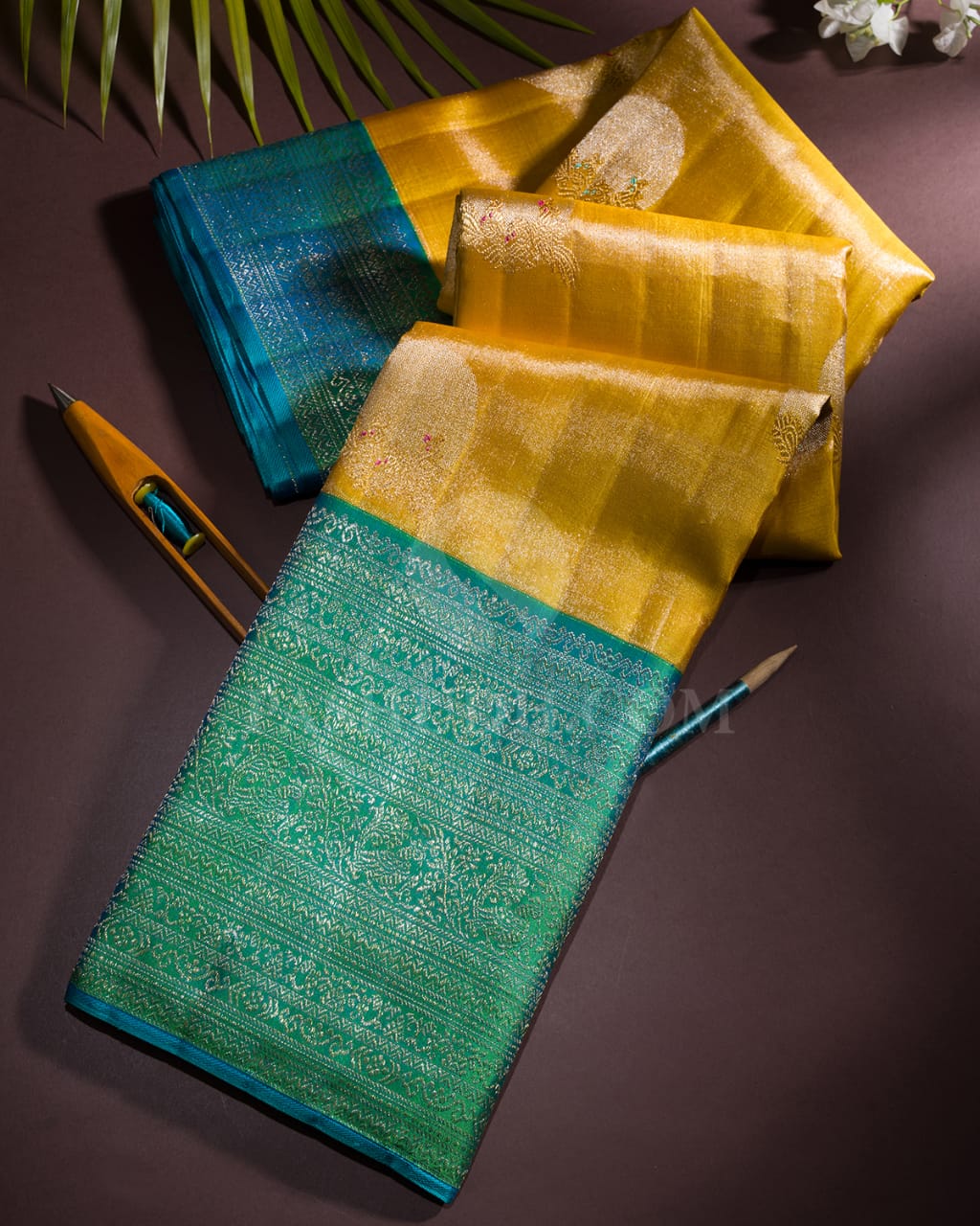 Yellow Gold Zari Shimmer Kanjivaram Silk Saree-S1435(A) – Pashudh Sarees